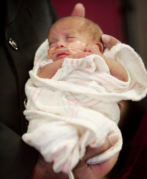 8 Smallest Women Of The World To Ever Exist | ThatViralFeed