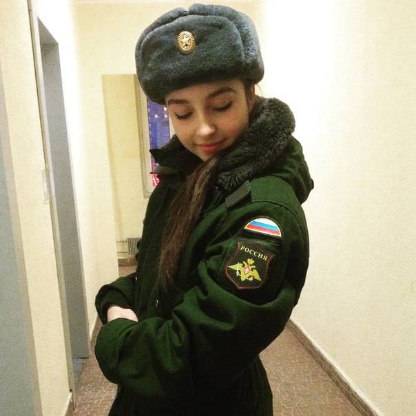 Meet Elena Deligioz, The Most Beautiful Soldier You'll Ever See ...