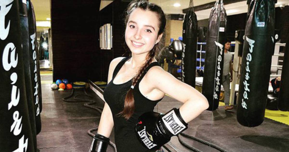 Meet Elena Deligioz, The Most Beautiful Soldier You'll Ever See ...