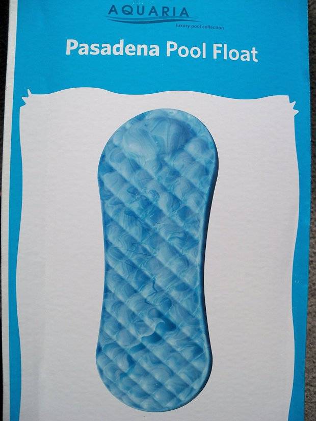 The Internet Can't Stop Laughing At This Pool Float That Looks Like A ...
